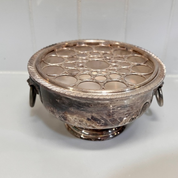 Sheffield | Accents | Silver Plate Flower Frog Vase Viners Of Sheffield ...